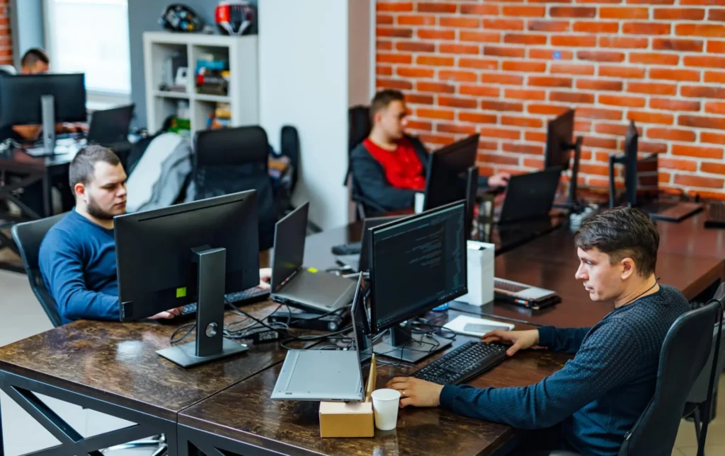 Czym Są Aplikacje Webowe, Internetowe - Jak je Budować - Ajmer